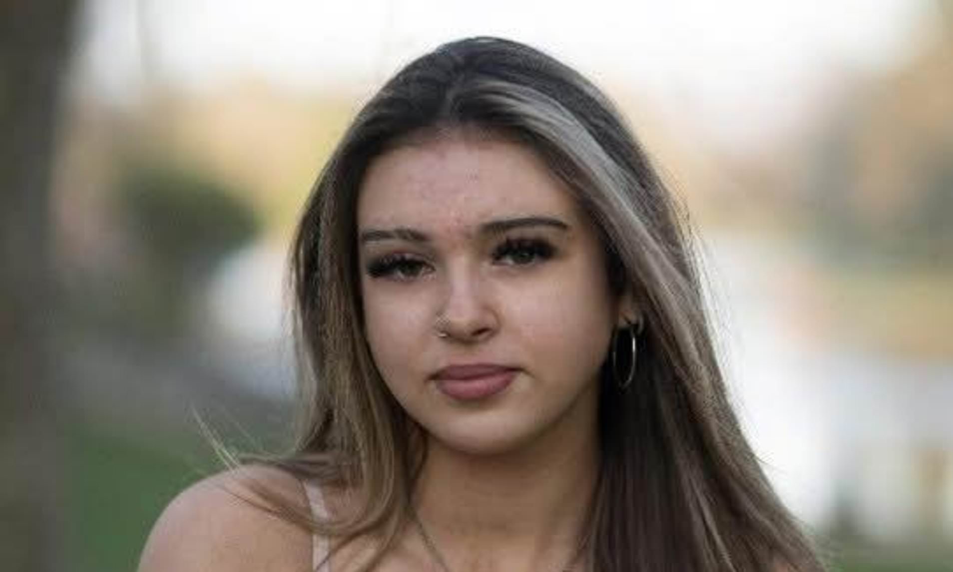 Police launch urgent hunt to find missing schoolgirl, 15, who vanished ...