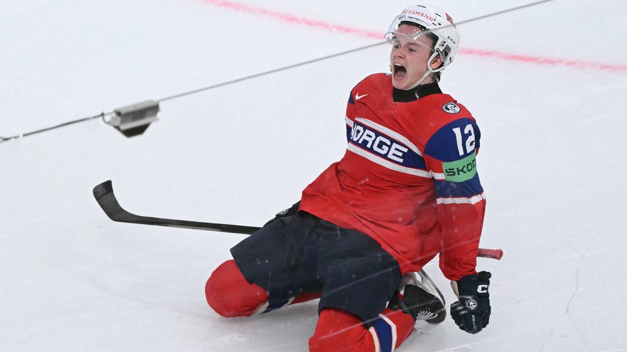 Norway downs Canada in overtime to claim bronze medal at world championship