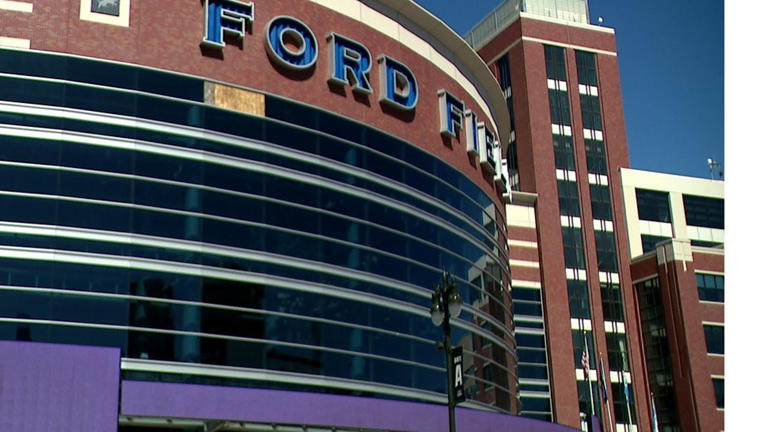 Power outage at Ford Field postpones Michigan girls flag football ...
