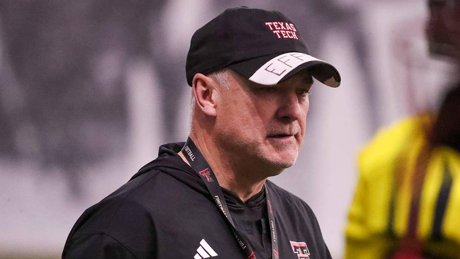 Notre Dame just became the prize in a petty Texas schools scheduling ...