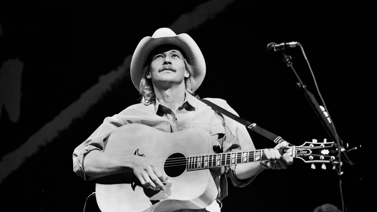 Alan Jackson reveals George Strait and Lainey Wilson for his final ...