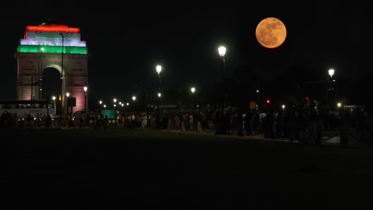 Rare 'blue moon' lights up Delhi sky over India Gate