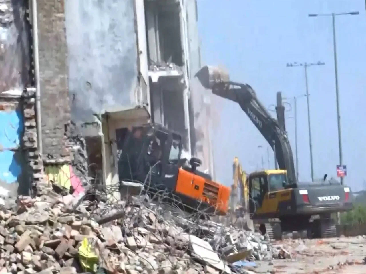 143 illegal structures to be removed in Delhi's Shalimar Bagh as SC ...