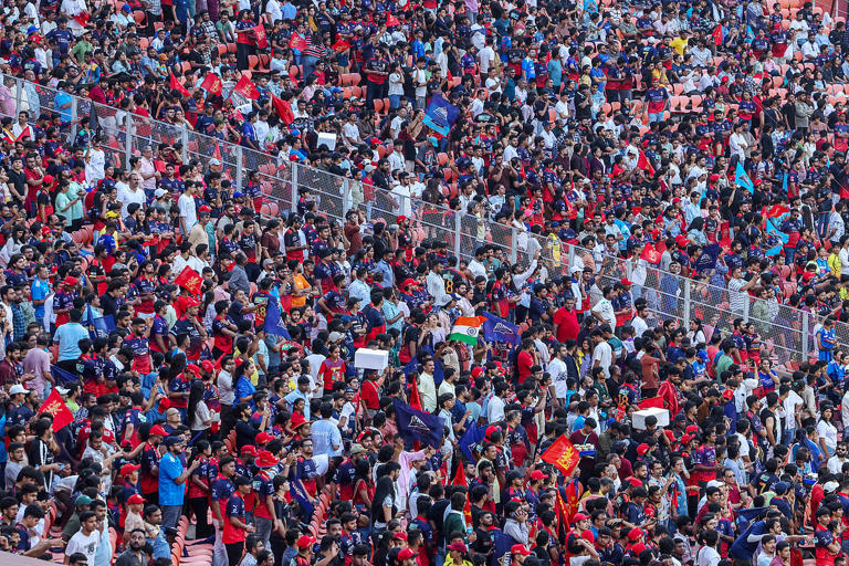 IPL final: RCB fans make themselves feel at home in Ahmedabad ahead of ...