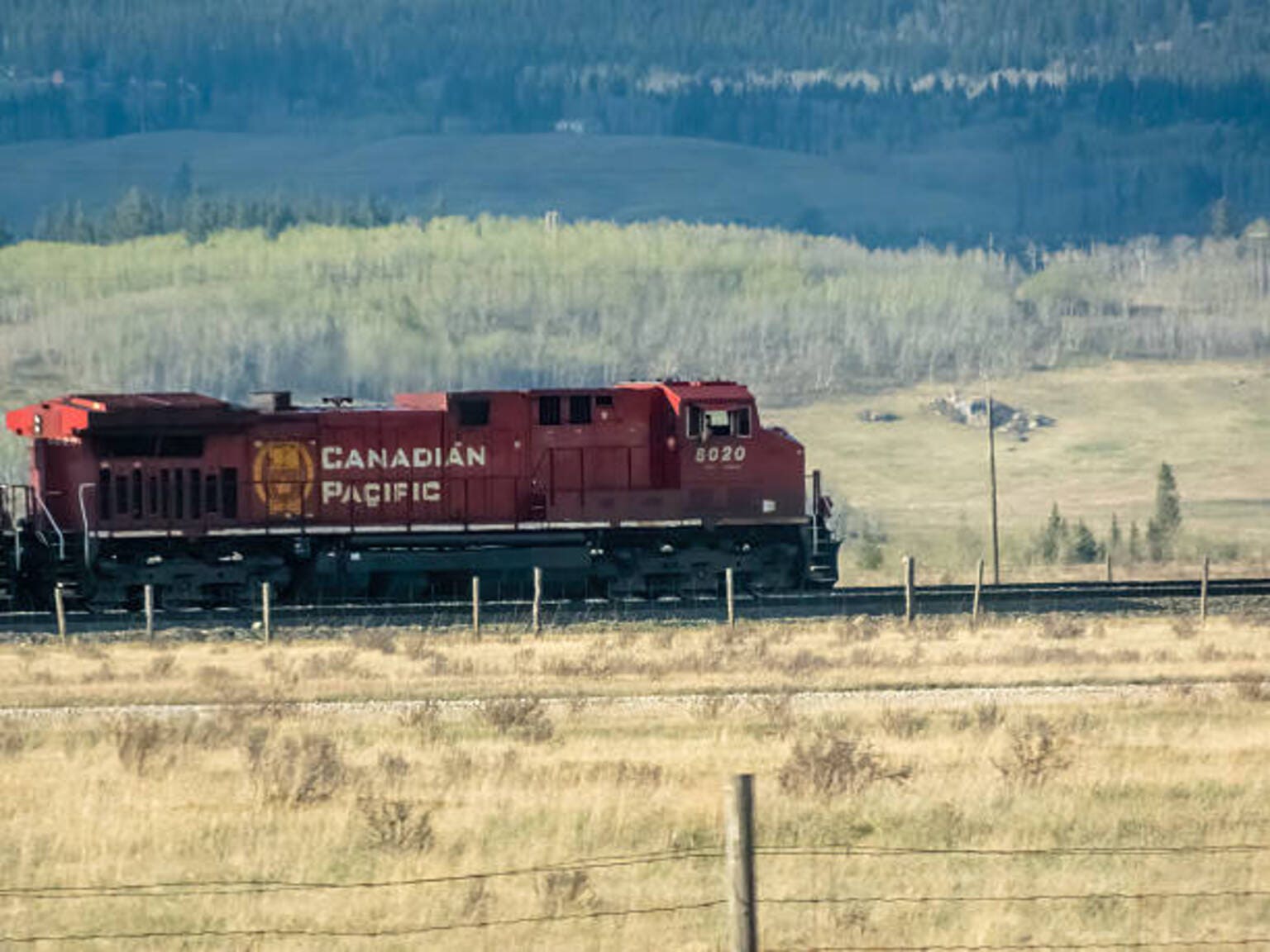 CPKC maintains rail operations as Canadian signal workers begin strike