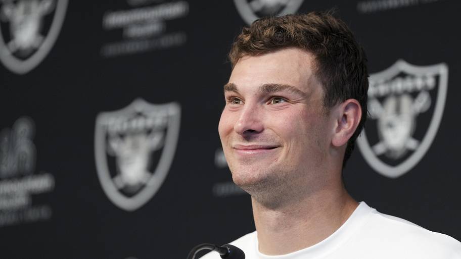 Fernando Mendoza's perceived obstacle as Raiders' QB is actually a blessing