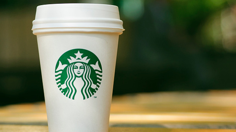 Why fast food logos often have these 2 colors