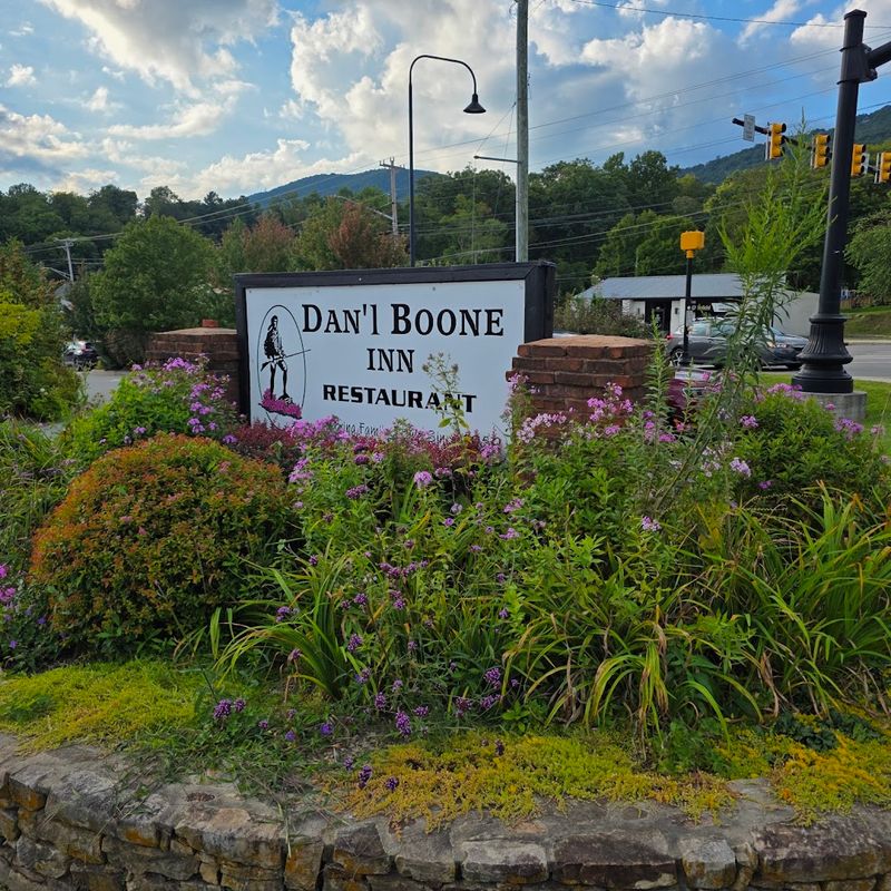 This vintage North Carolina family-style institution brings back ...