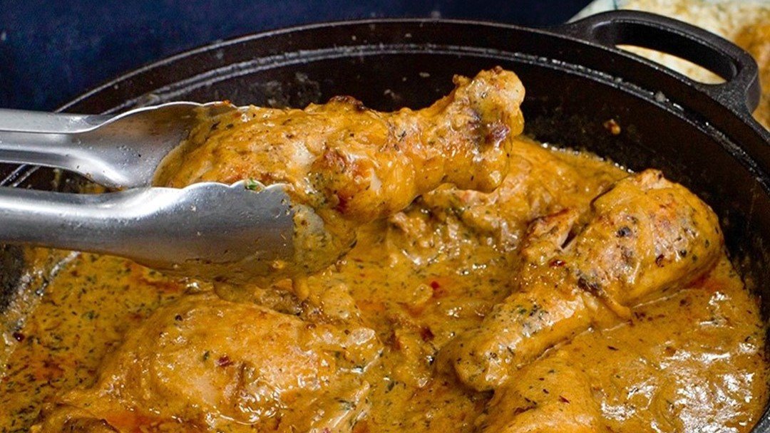 Easy creamy smothered chicken dinner