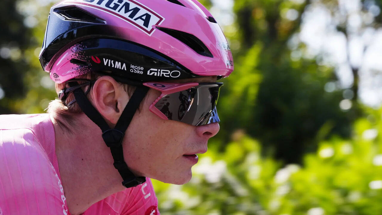 Jonas Vingegaard secures victory at Giro d’Italia, completing Grand ...