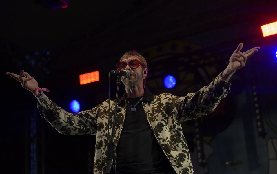 MP urges cancellation of Tom Meighan gig over assault conviction