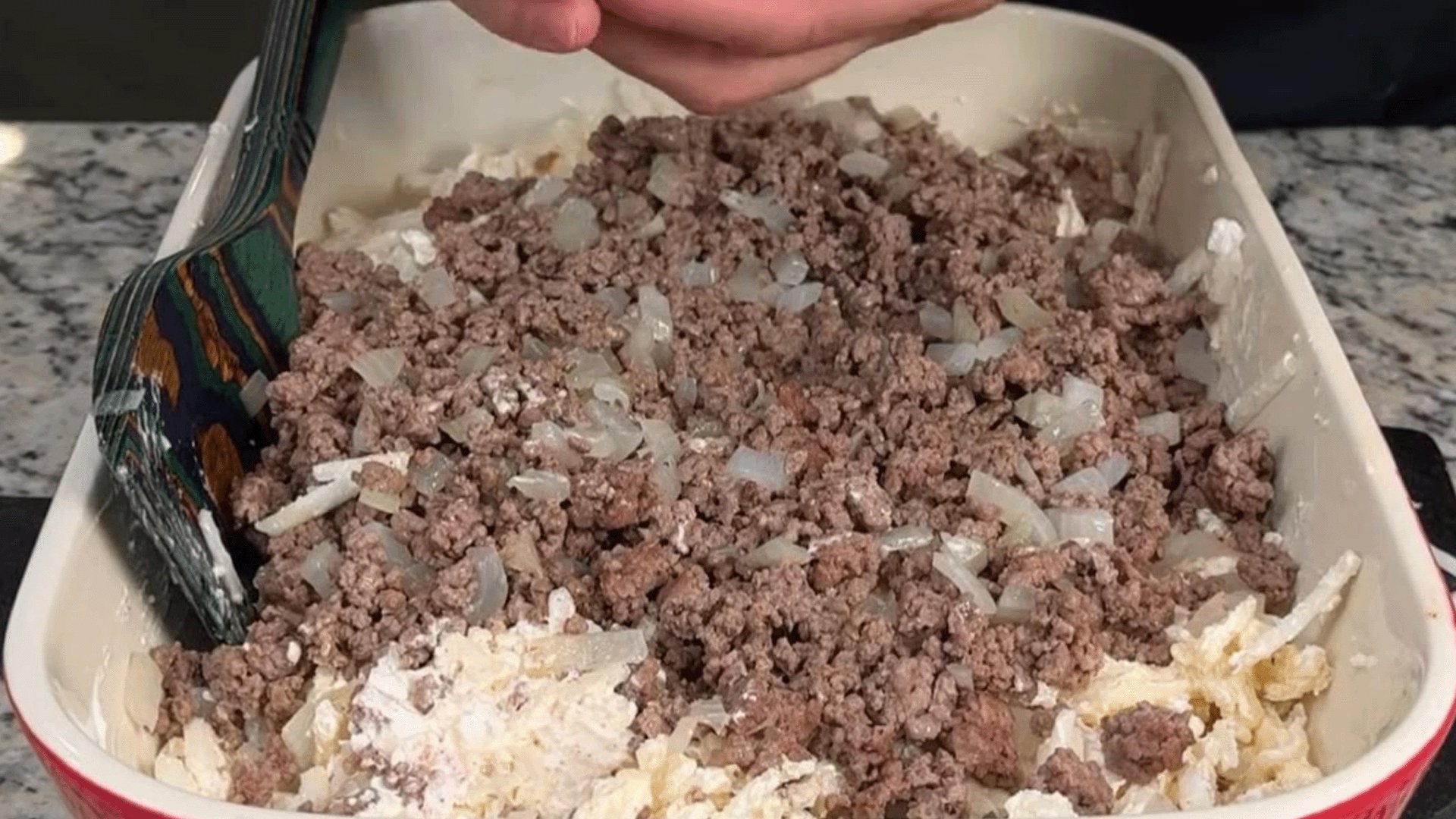 Cheeseburger hashbrown casserole
