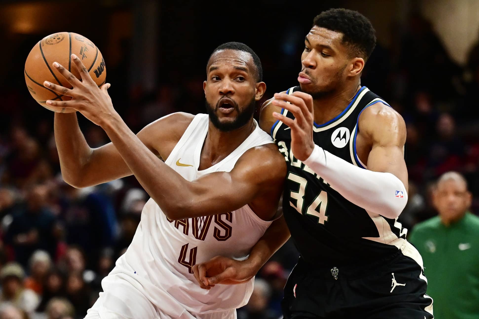 Thunder could target Evan Mobley instead of joining Giannis ...
