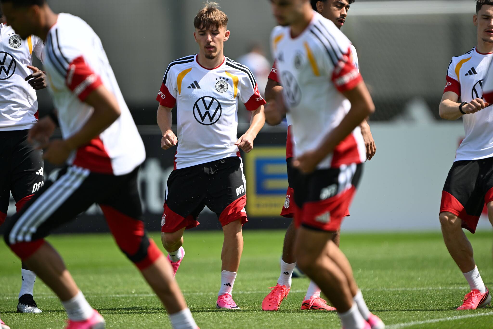 Mit Brown und Karl: So startet das DFB-Team in den WM-Test gegen Finnland