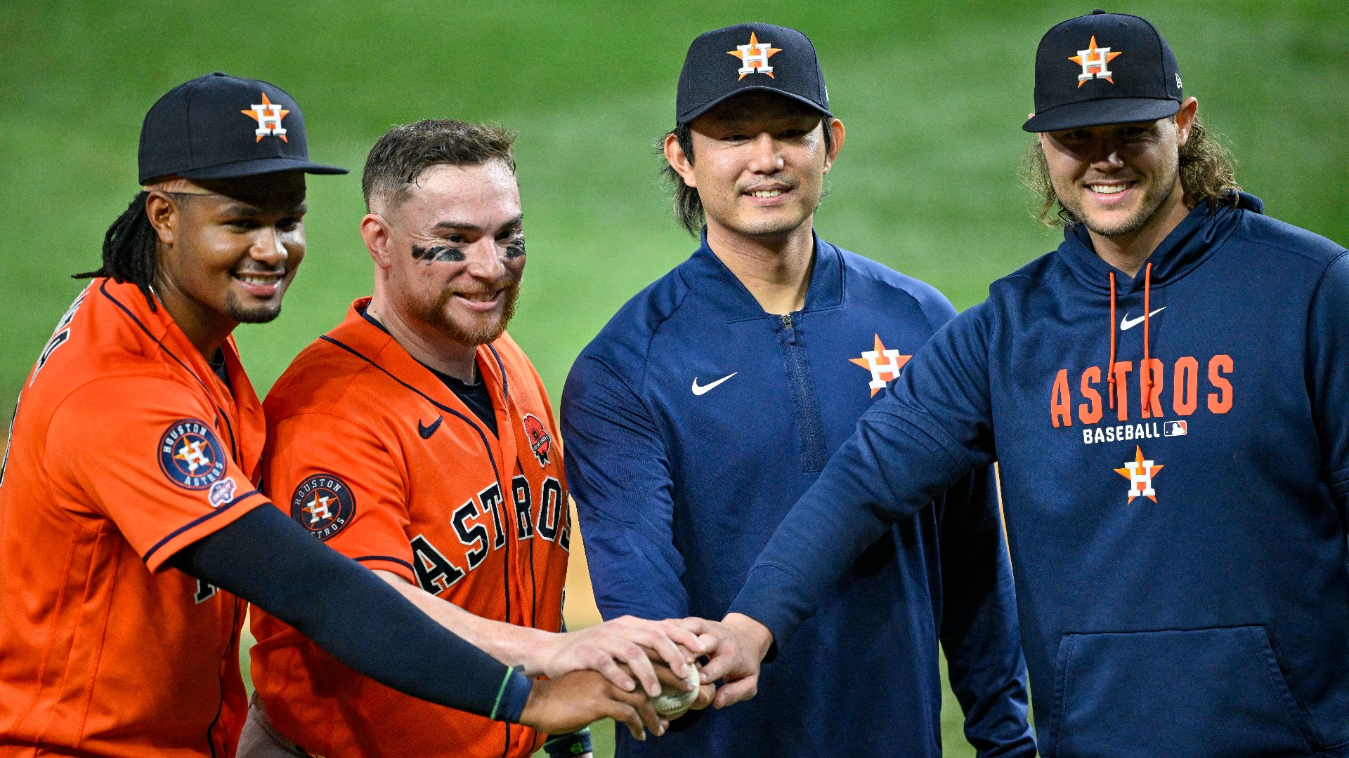 Astros pull off combined no-hitter in win vs. Rangers