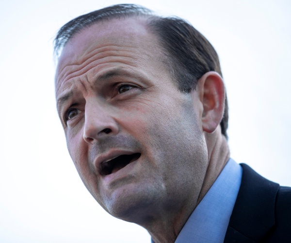 Alan Wilson to Newsmax: Trump Nod Won't Change SC Govenor's Race
