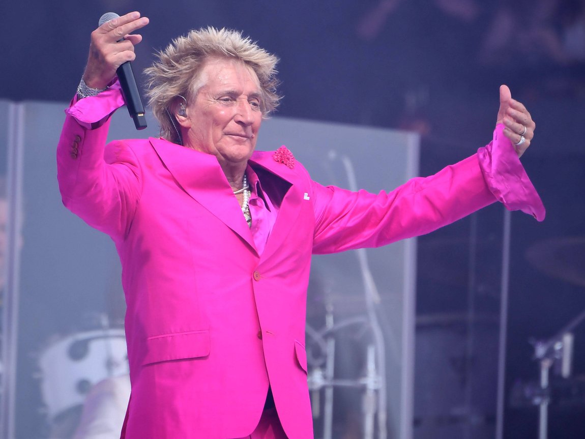 Health issues: Rod Stewart cancels two concerts on short notice