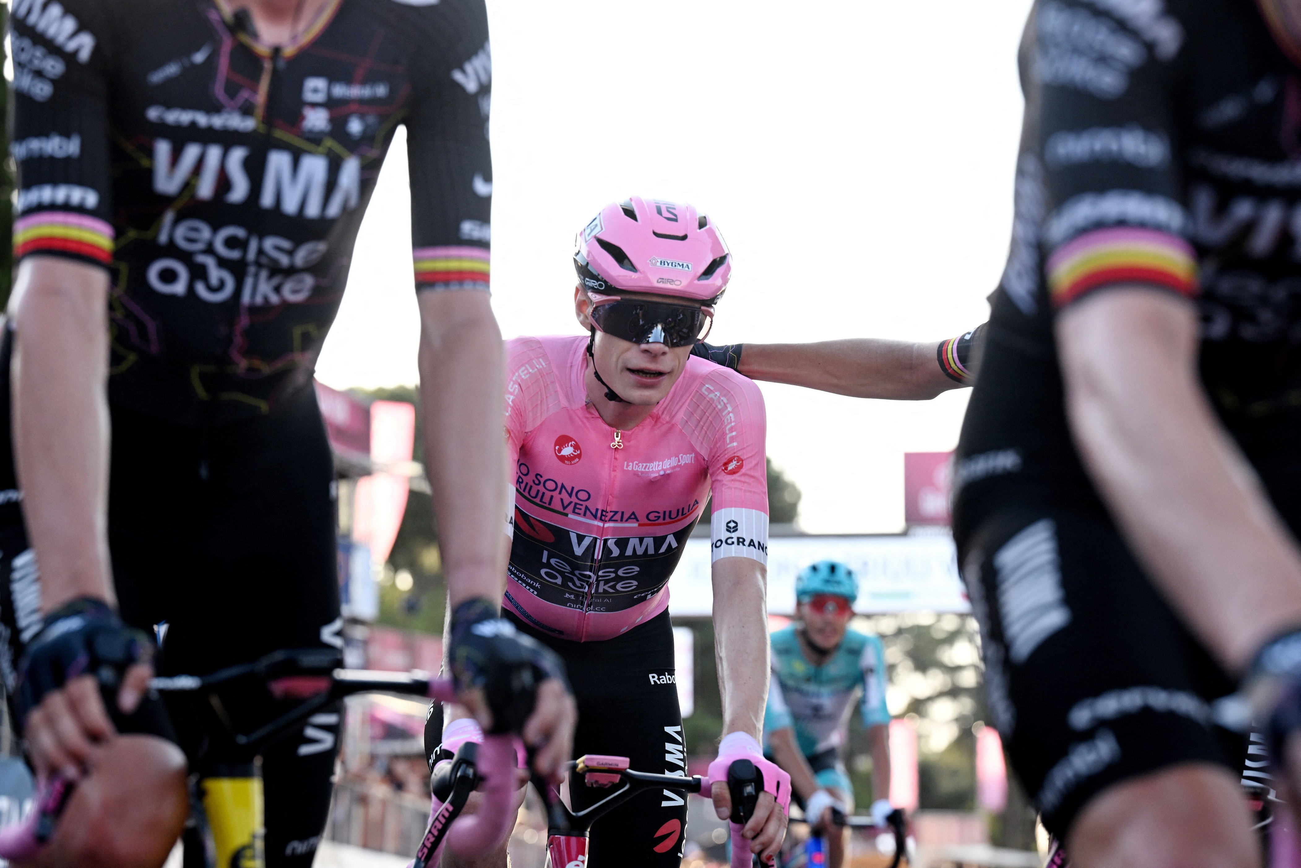 Tour d’Italie : à un mois du Tour de France, Jonas Vingegaard écrase le ...