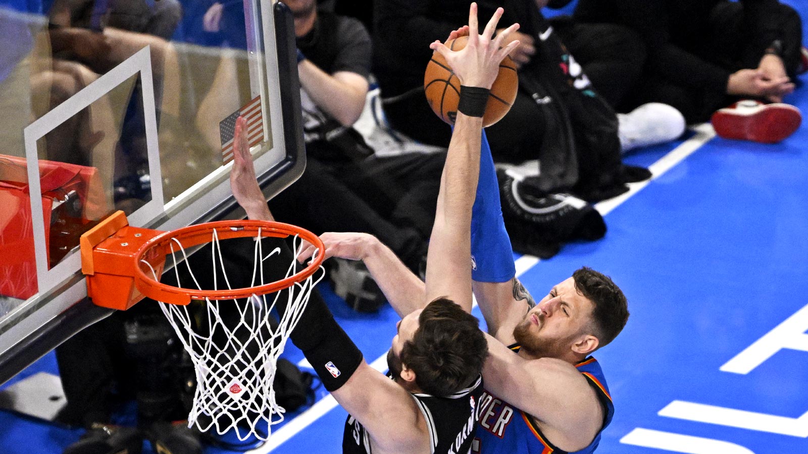 Spurs legend Manu Ginobili shares perfect reaction to Luke Kornet’s ...