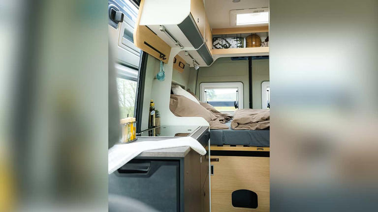 Sunlight IBEX 2026: furgoneta camper todoterreno, con base de ...