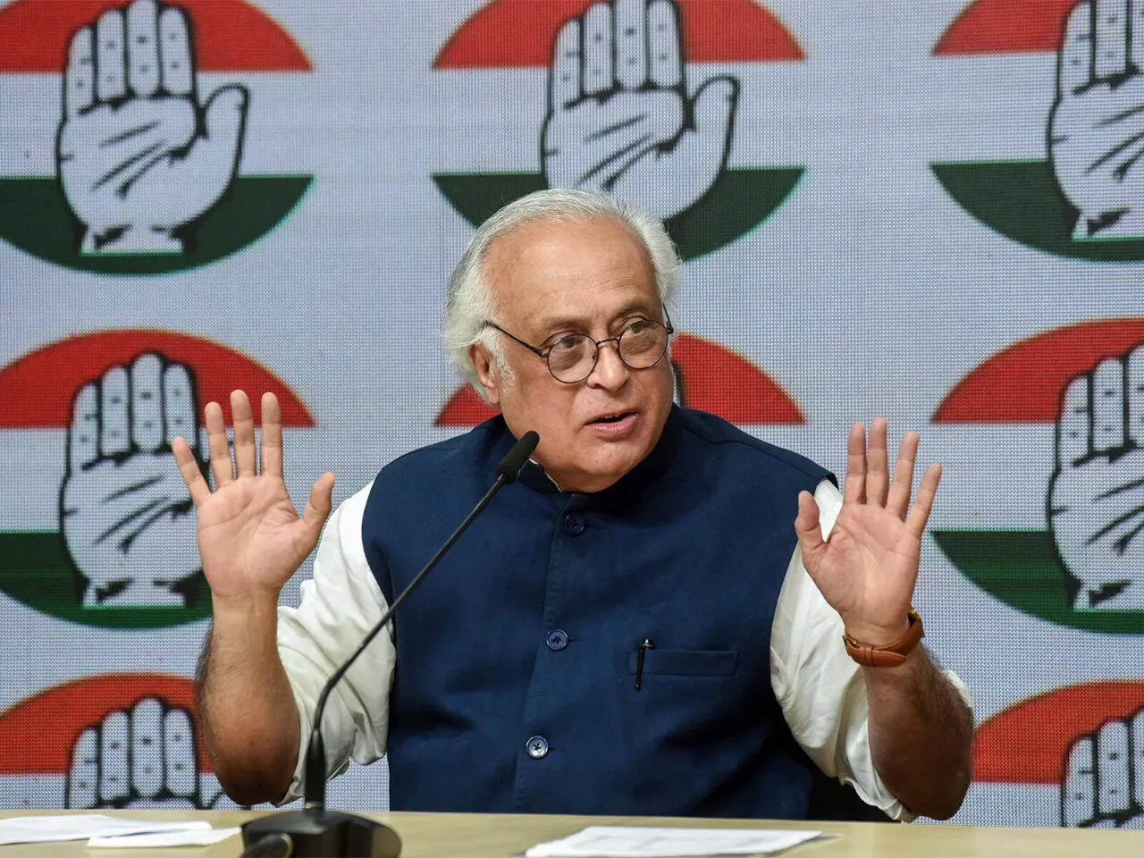 "Mantri Pradhan is busy in jod-tod ki rajniti": Jairam Ramesh slams ...
