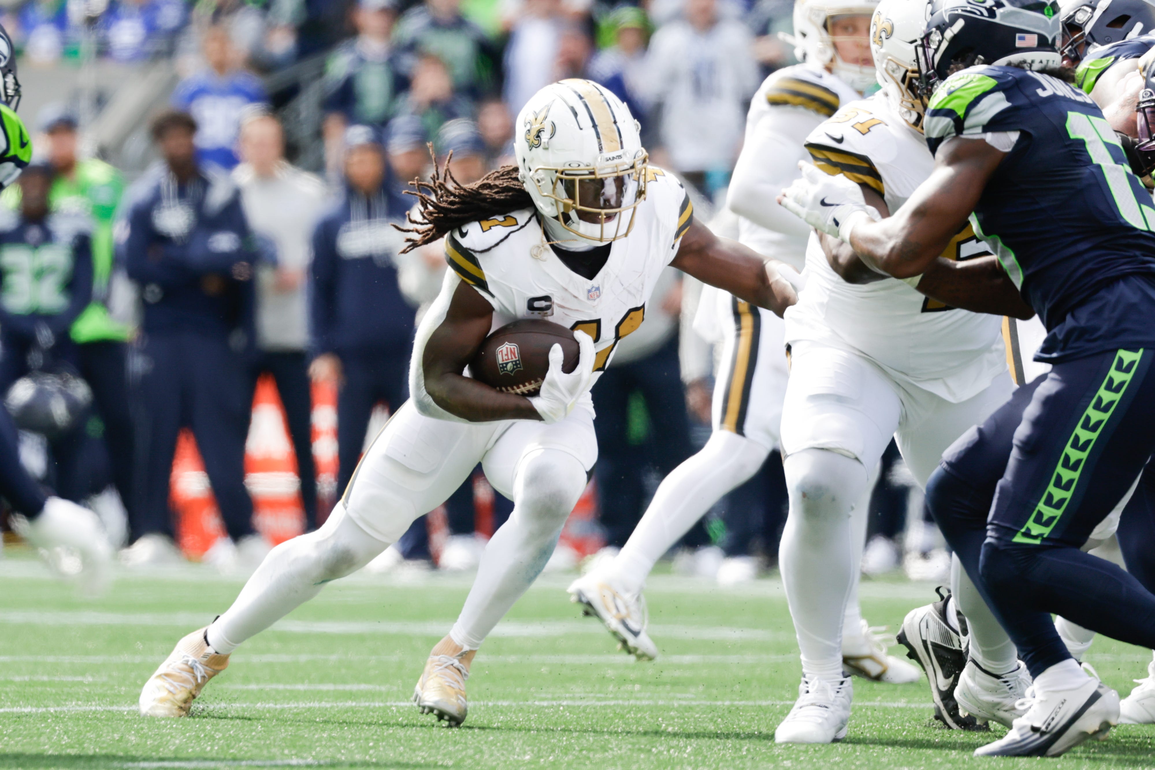 Seahawks should consider trading for Saints star RB Alvin Kamara