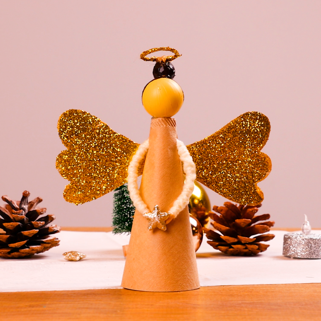 DIY your own festive ornaments🤩