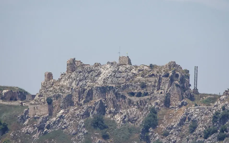 Israeli forces seize Beaufort Castle in Lebanon push