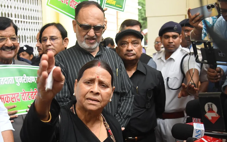 Rohini Acharya dares Bihar govt to evict Rabri Devi