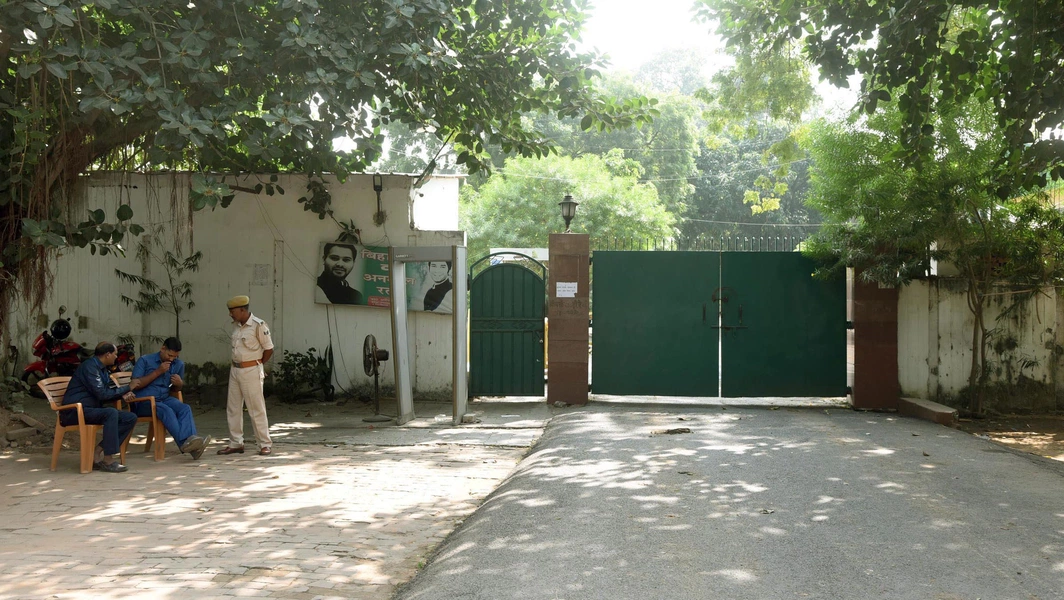 Rohini Acharya dares Bihar govt to evict Rabri Devi