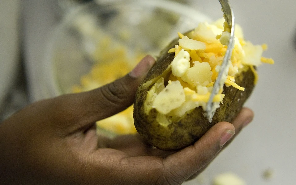 Poor man's meals make comeback as budget-friendly trend