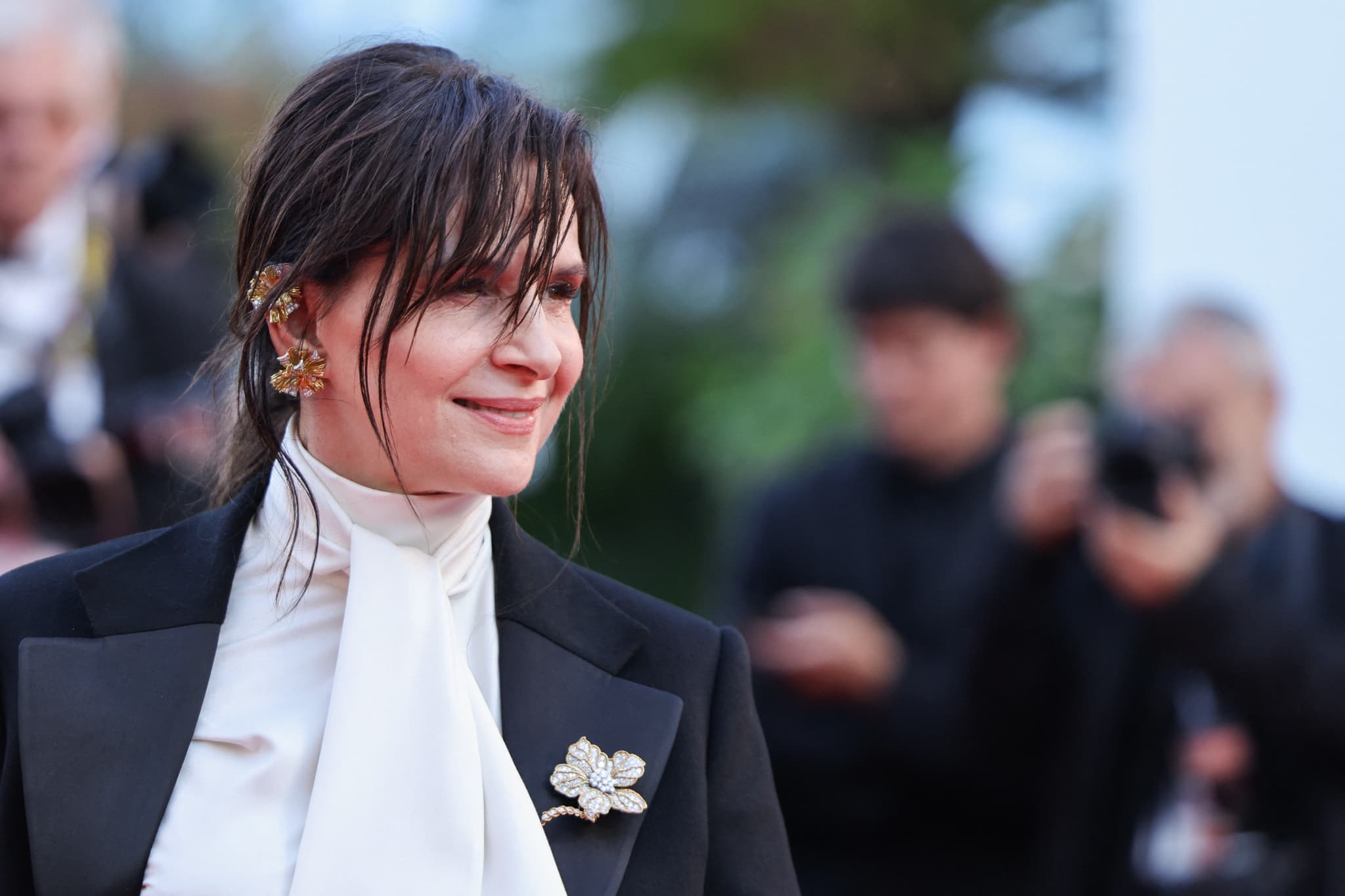 Tribune anti-Bolloré : Juliette Binoche « regrette le mot 'fasciste ...