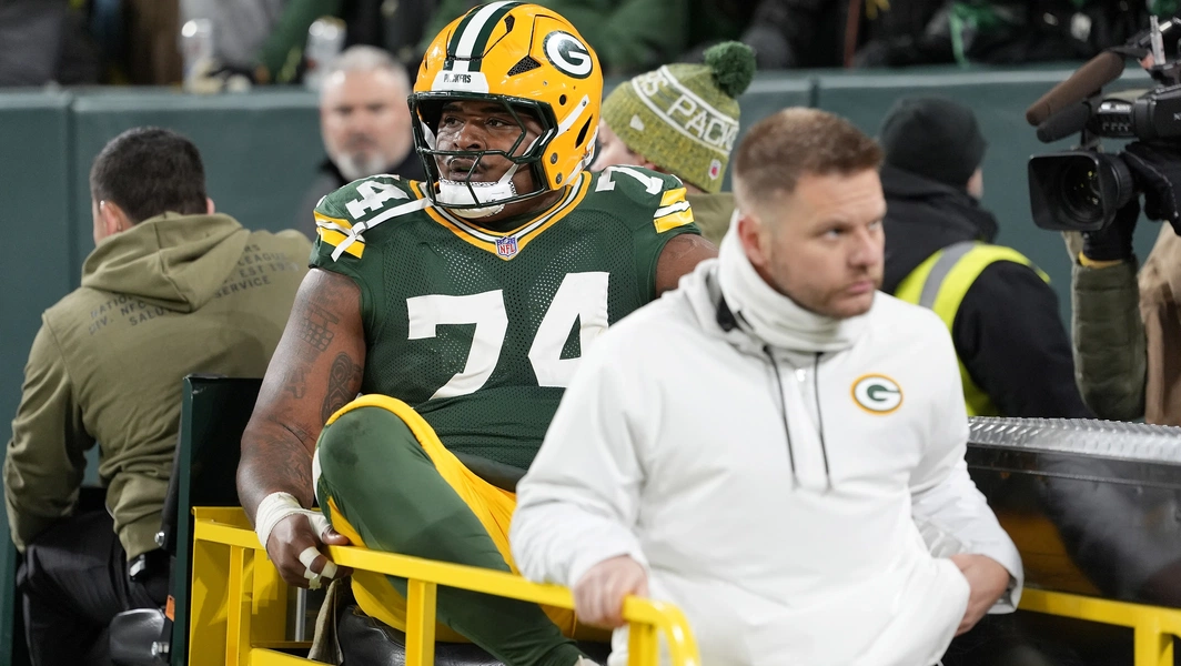 Barnwell calls Packers’ offensive line approach a major risk
