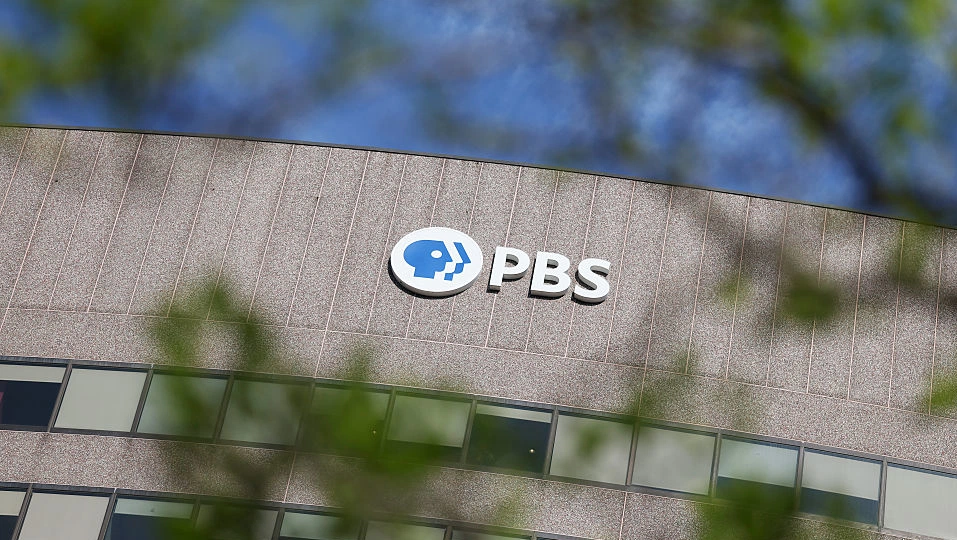 Fans push Stephen Colbert to launch PBS show after CBS exit