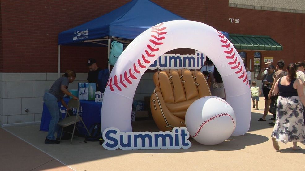 Summit Community Care, Travelers join together for care packs drive