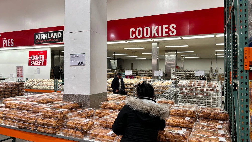 11 Costco bakery items high in saturated fat and sugar