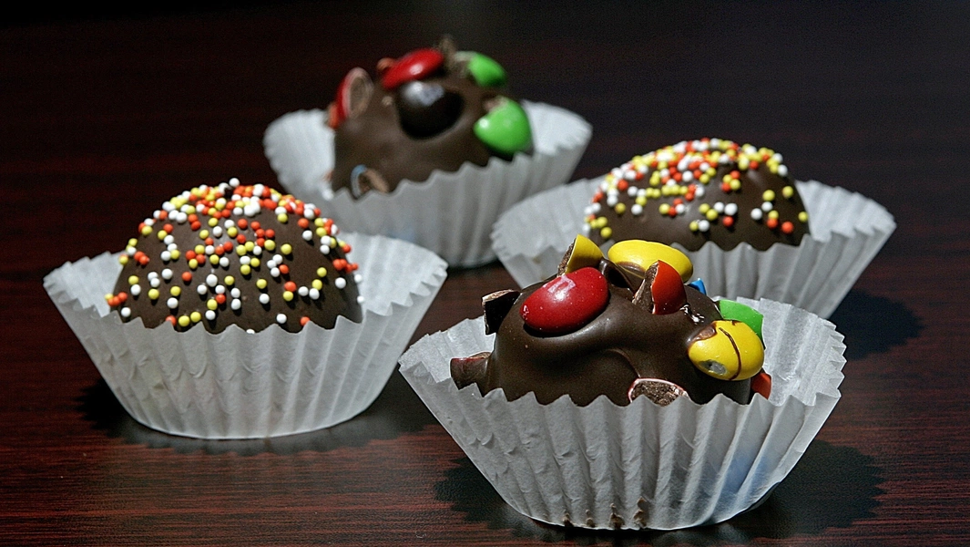 16 decadent desserts with 7 ingredients or less