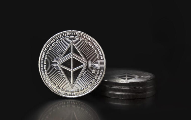 Ethereum price slowly forms a risky pattern as Wall Street investors ...