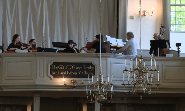 Historic Newport church celebrates 300th anniversary