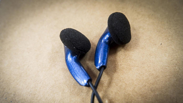 Old-school wired earbuds are back in style - here are the best ones ...