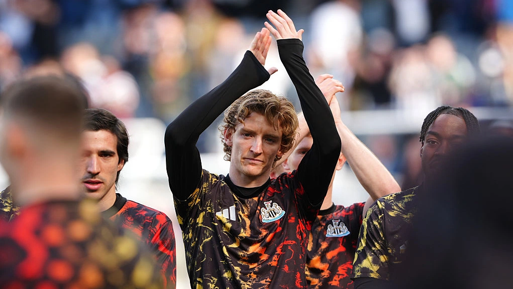Gordon seals £70m Barcelona move as Newcastle face rebuild