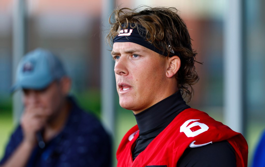 Trump heaps more praise on Giants QB, 'male model' Jaxson Dart in ...