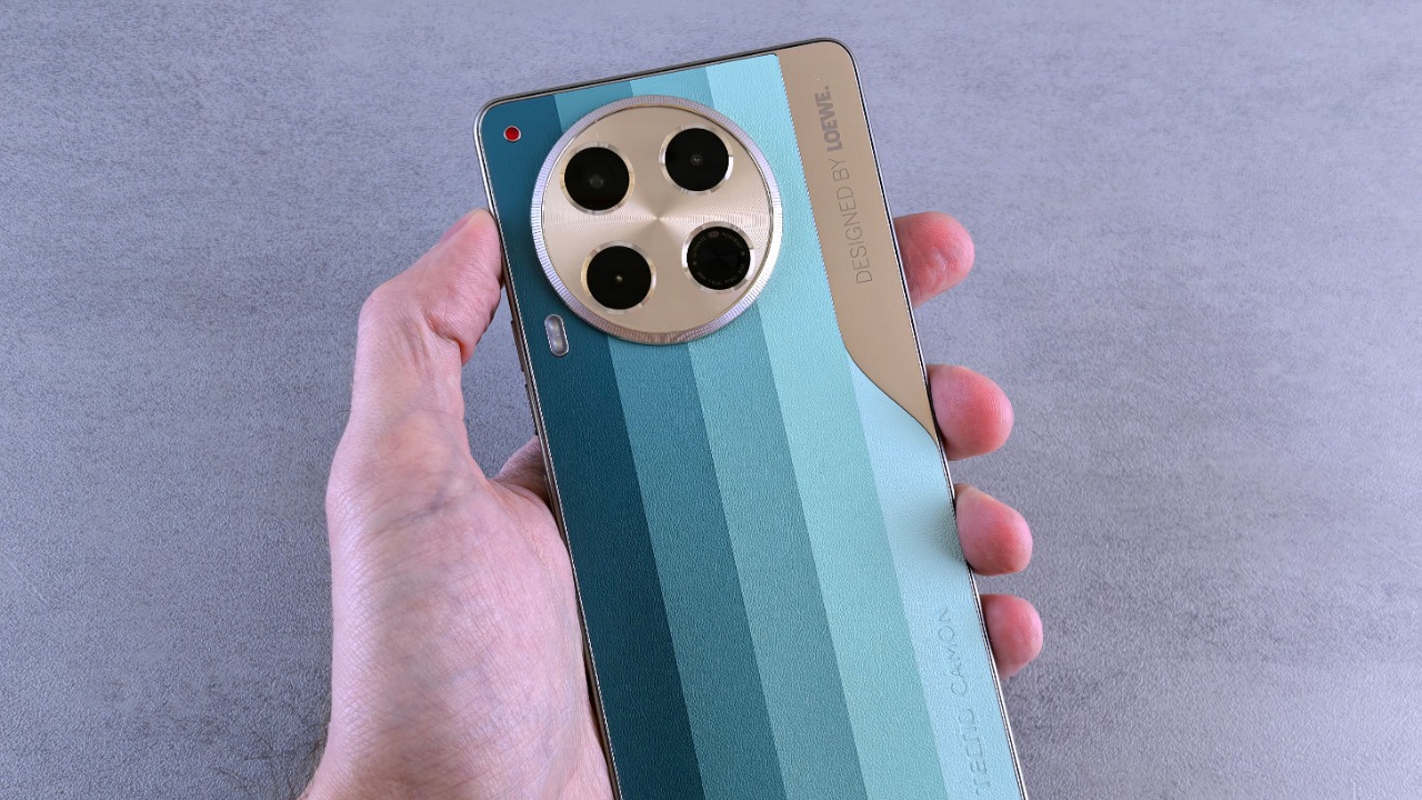 The next generation of flagship smartphones just crossed the 200 ...