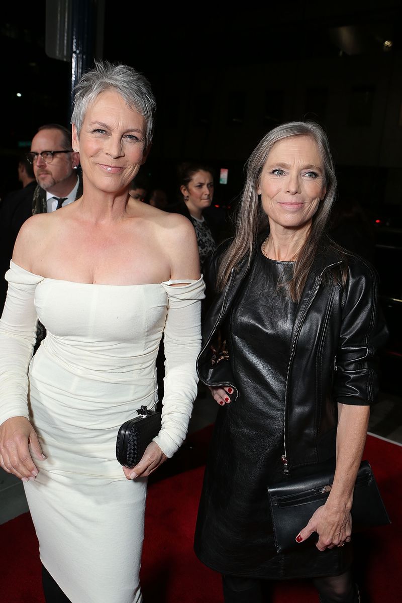 Jamie Lee Curtis mourns the death of sister Kelly Curtis at 69