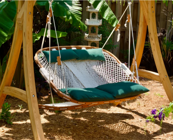 Why more homeowners are investing in outdoor swing chairs for stylish ...