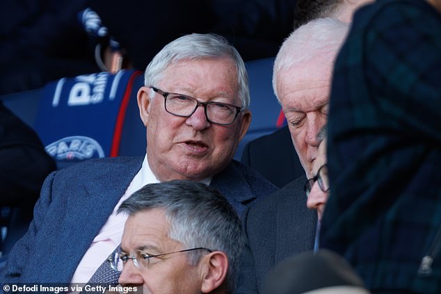 Sir Alex Ferguson aims dig at Arsenal in 'leaked' message to PSG owner ...