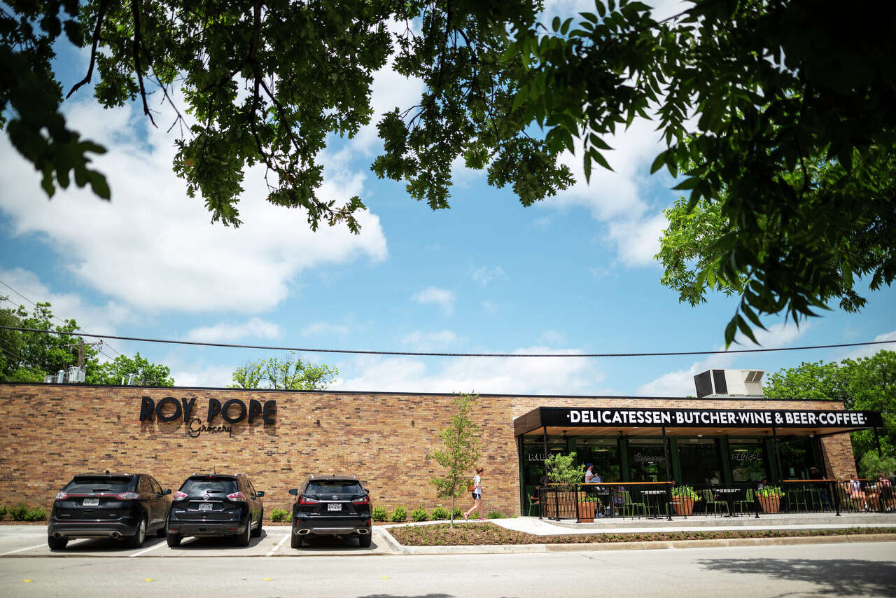 Iconic Roy Pope Grocery closes ahead of big change into restaurant