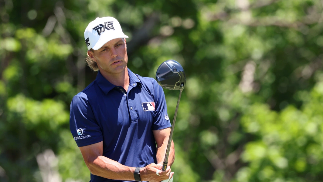 Henley’s late birdie run clinches Colonial playoff win