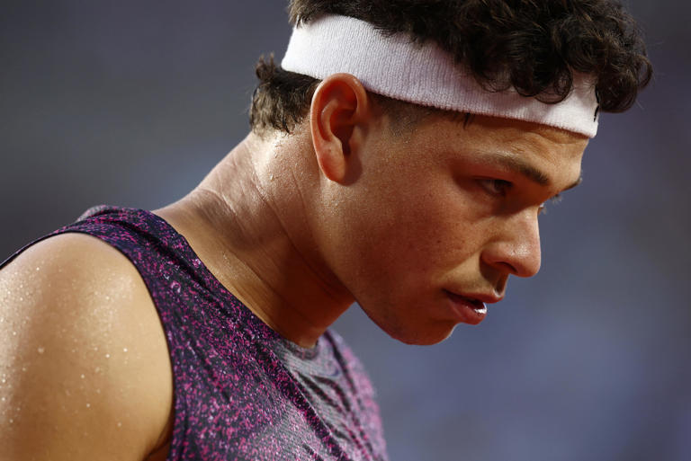 Ben Shelton bounced from French Open in second-round stunner