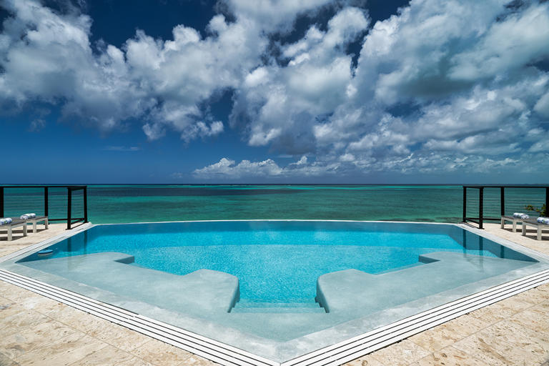 6 expansive homes with infinity pools